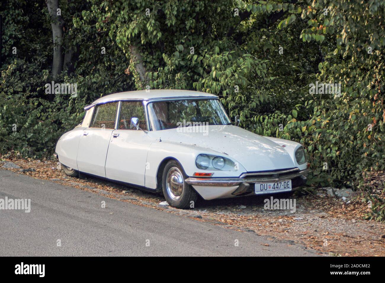 Iconic Citroën DS executive car Stock Photo - Alamy