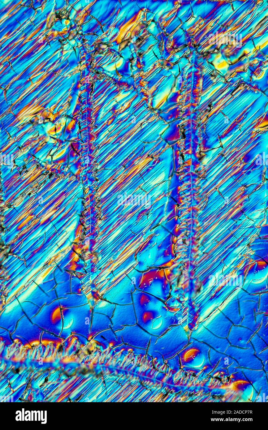 Polarised light micrograph (PLM) of Cisplatin crystals. Cisplatin is a ...