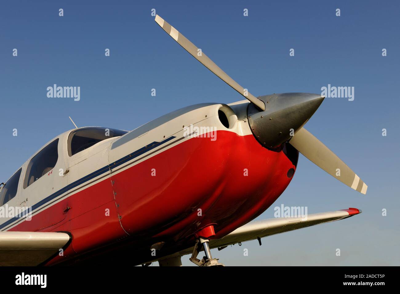 Propellers of Piper PA-28-181 Cherokee Archer III Stock Photo - Alamy