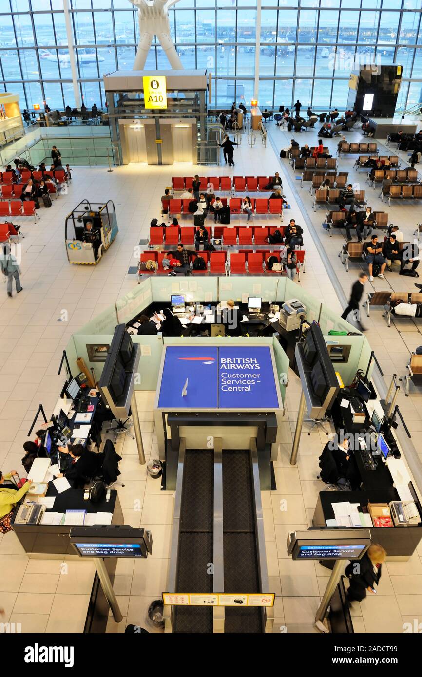 Airport gate, Terminal 5 Heathrow Airport, London, UK Stock Photo - Alamy