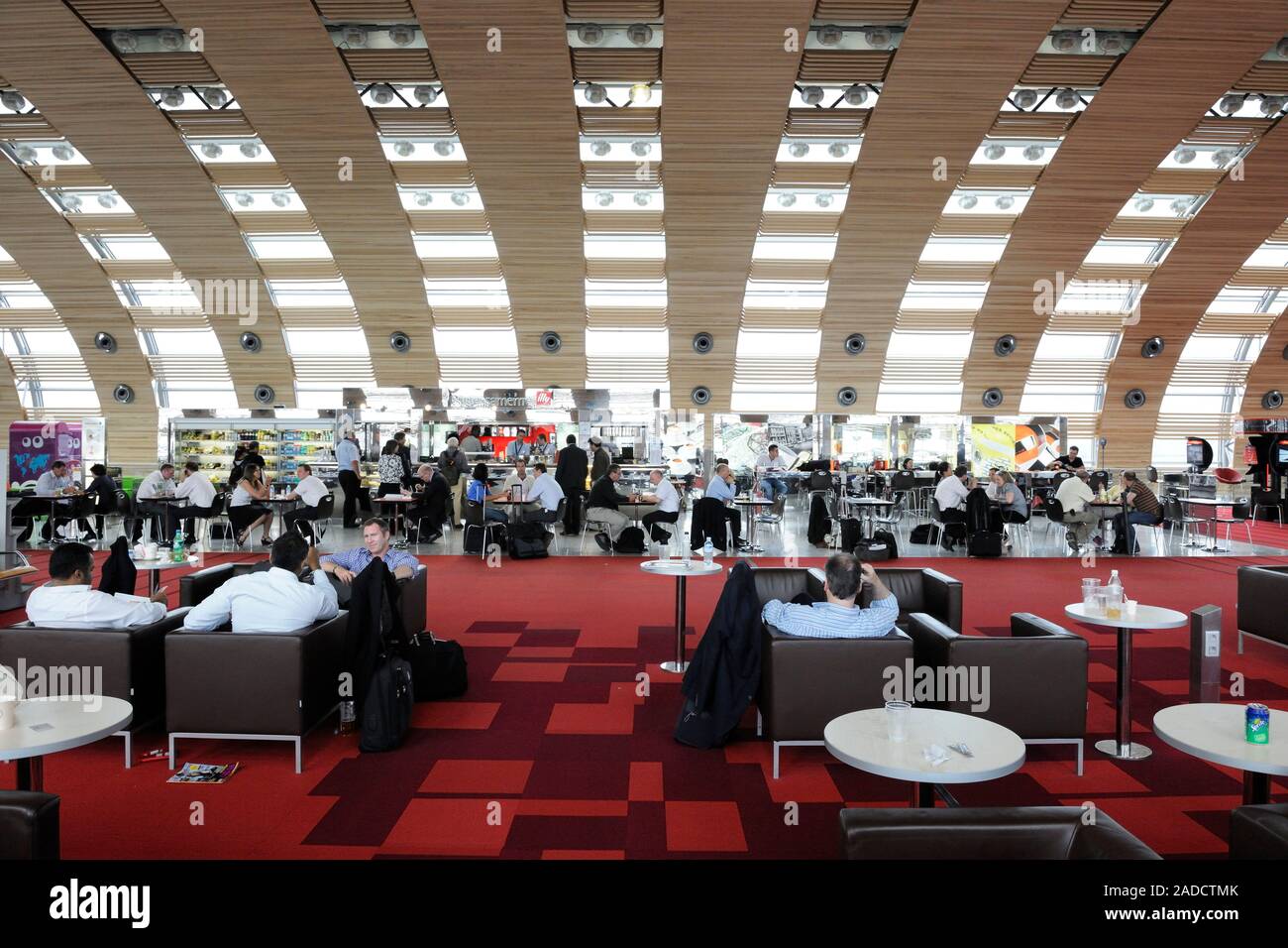 Airport terminal 2E, Charles de Gaulle Airport, Paris, France Stock ...