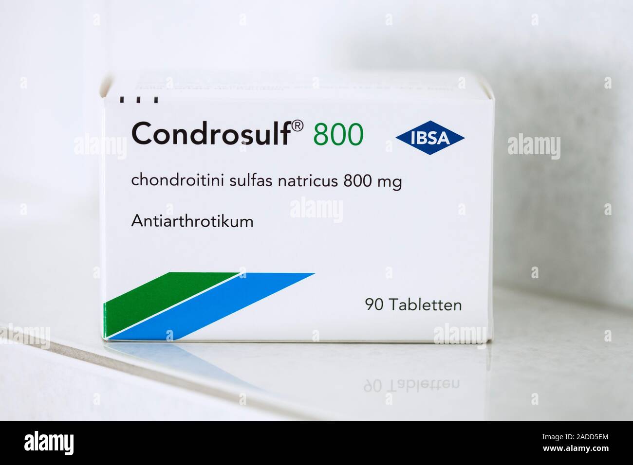 Condrosulf drug. It is used in the treatment of osteoarthritis Stock ...