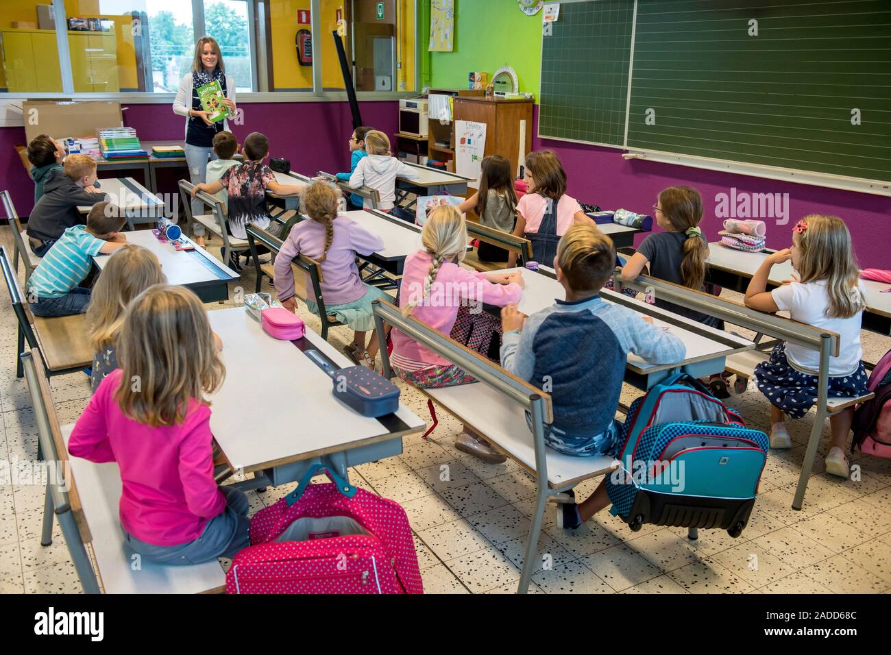 School lesson. Group of children in a lesson at school Stock Photo - Alamy