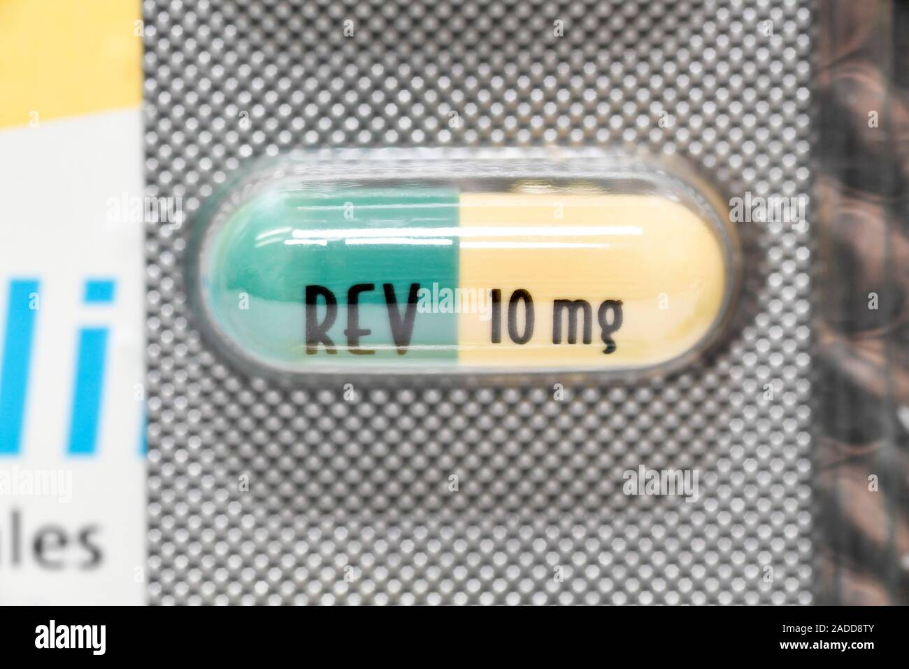 Lenalidomide cancer drug capsules. Box and blisterpack of the drug ...