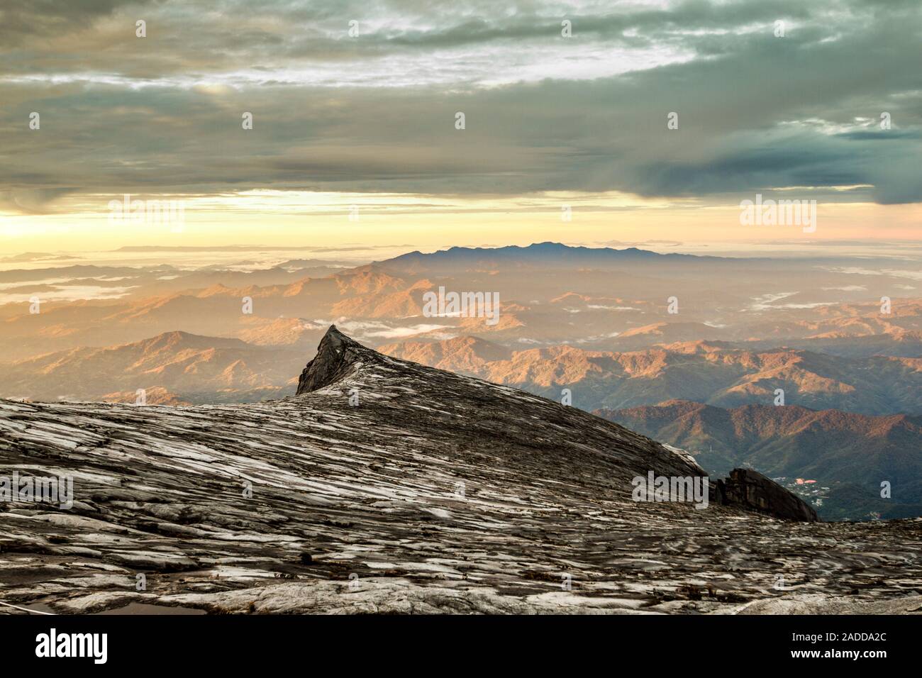 Mount Kinabalu. View over Puncak Seringgit, The South Peak (3922 m ...