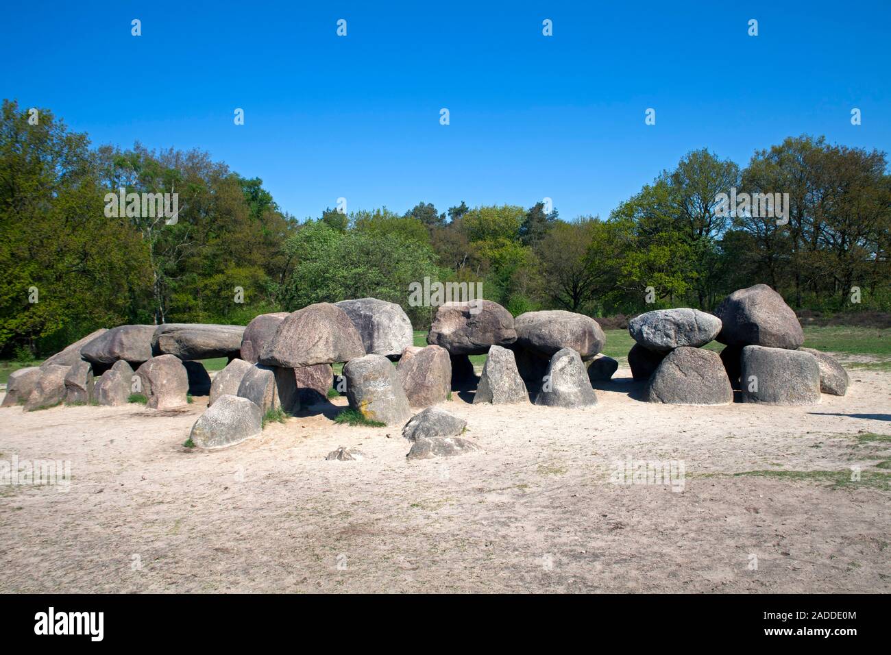Dolmens are megalithic tombs dating from early Neolithic times (2000 ...