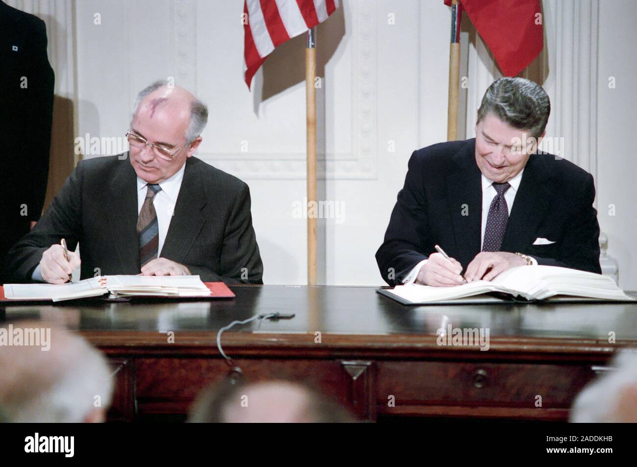 US President Ronald Reagan (right) and Soviet General Secretary Mikhail ...