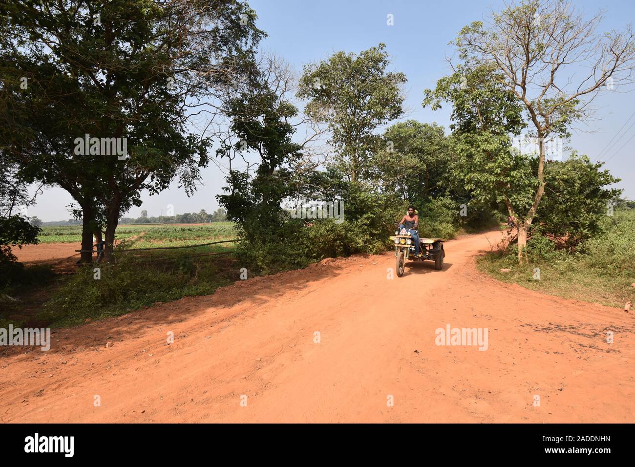 Gangani village road. Garbeta, West Midnapoe, West Bengal, India Stock ...