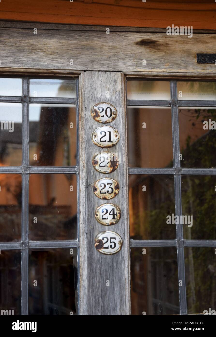 Door numbers hi-res stock photography and images - Alamy