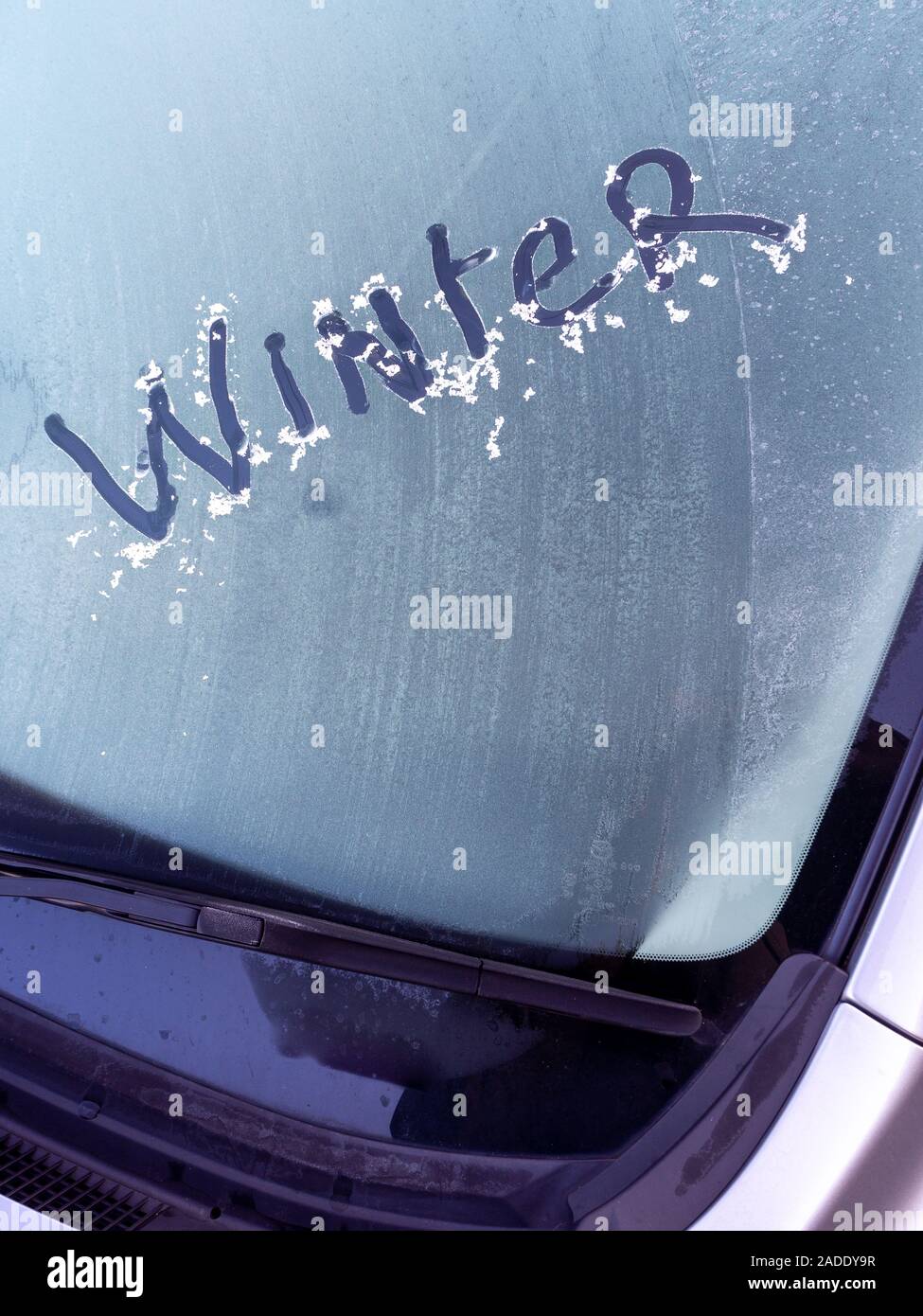 Frozen vehicle windscreen hi-res stock photography and images - Alamy