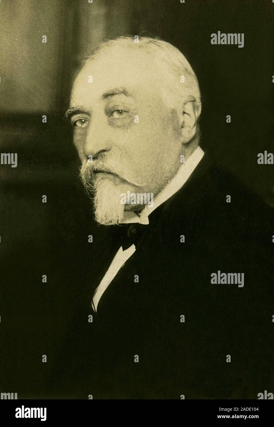 Portrait de Emile Combes (1835-1921), homme politique francais Stock ...