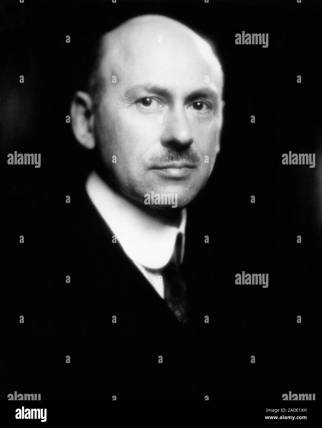 Robert Hutchings Goddard (1882-1945), US rocket scientist. Despite ...