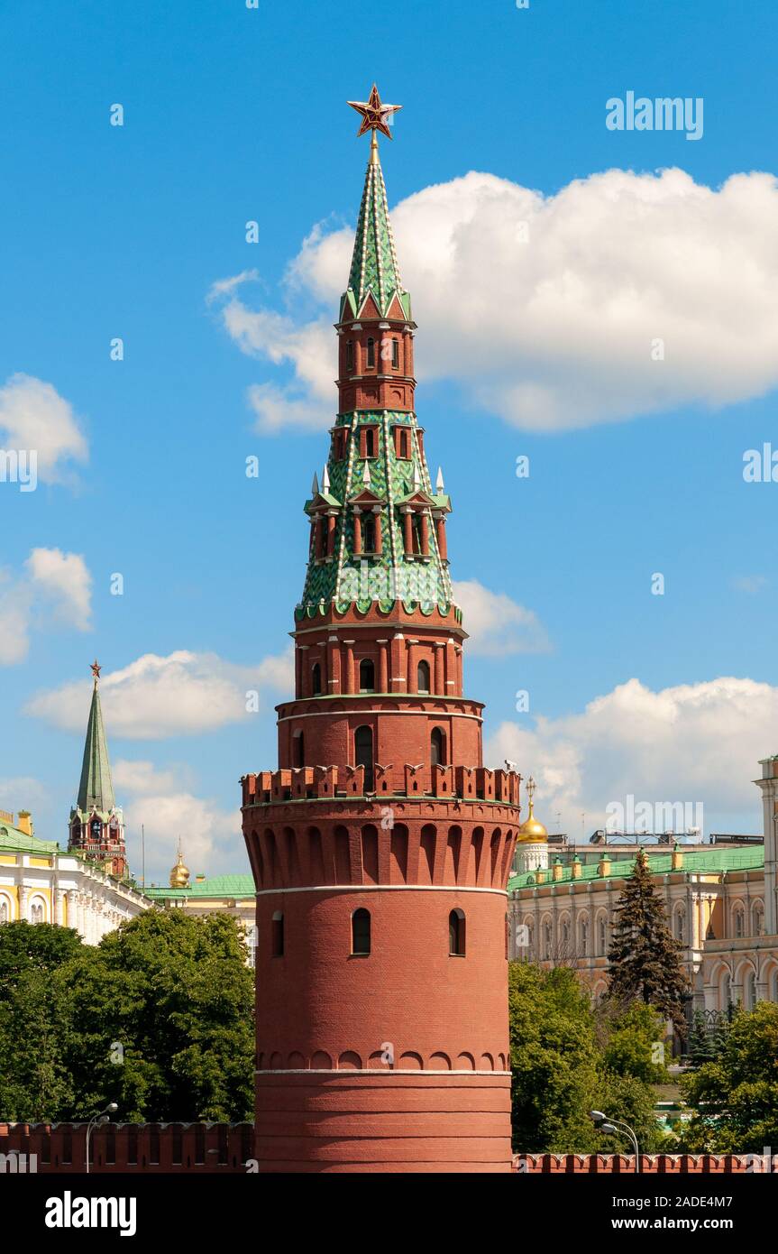 Kremlin buildings hi-res stock photography and images - Alamy