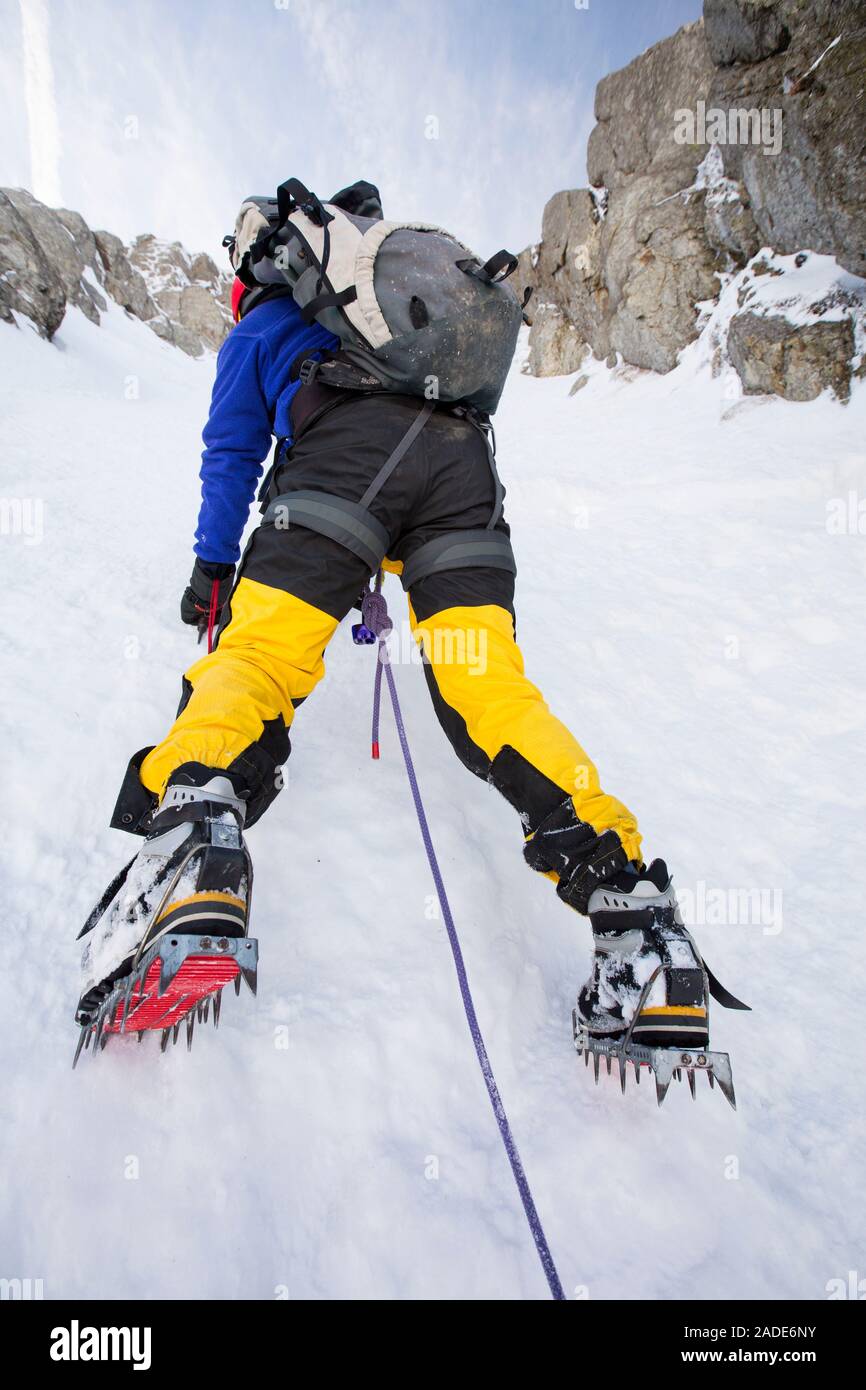 Winter climbing on Brown Cove Crags on the Helvellyn Range, Lake ...