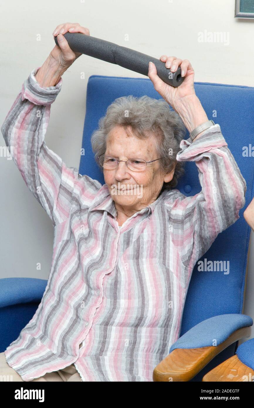 Older woman in a keep fit class Stock Photo - Alamy