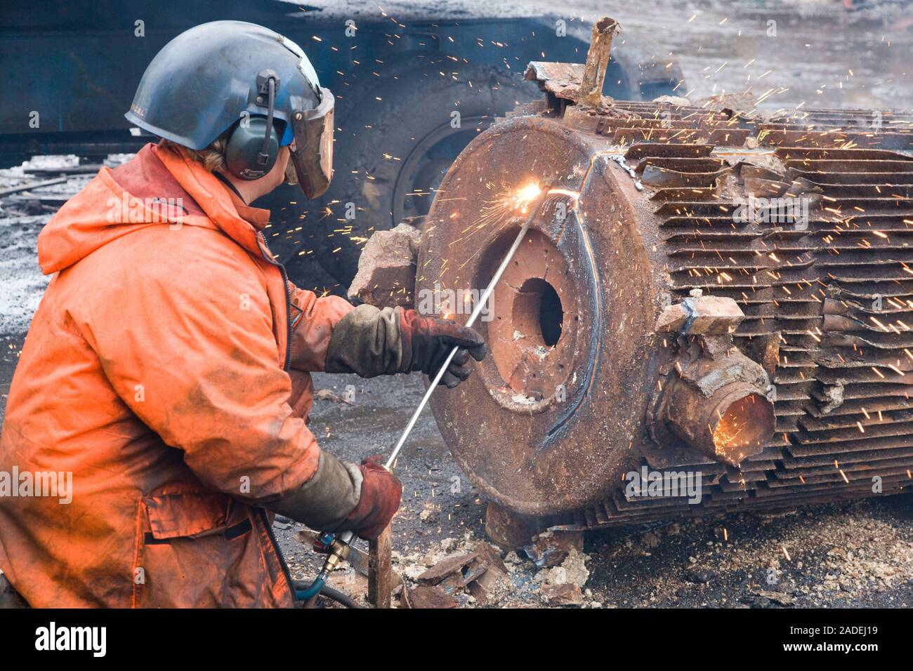 Burner processing heavy steel to works furnace size at a metal ...