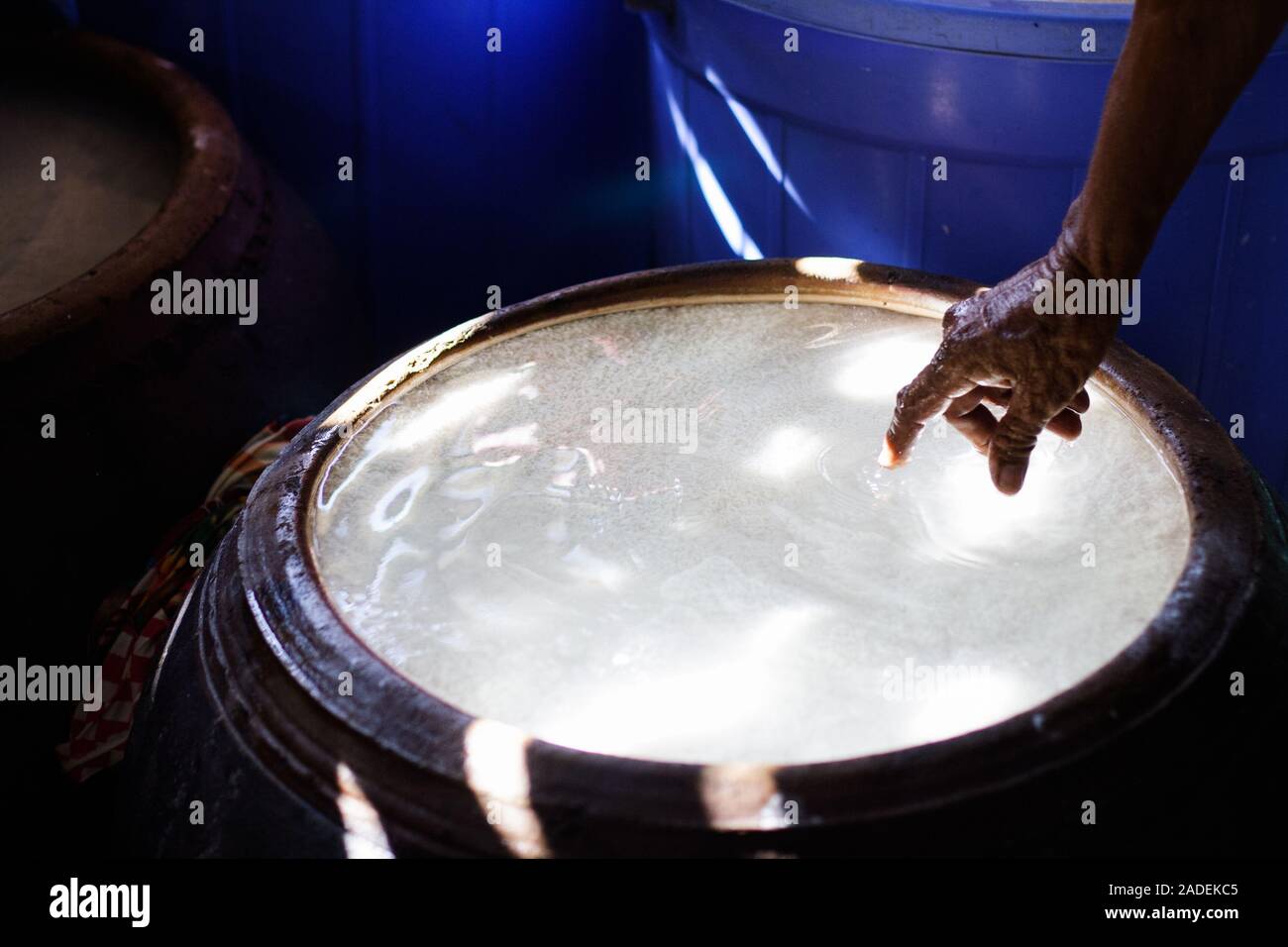 Diping hi-res stock photography and images - Alamy