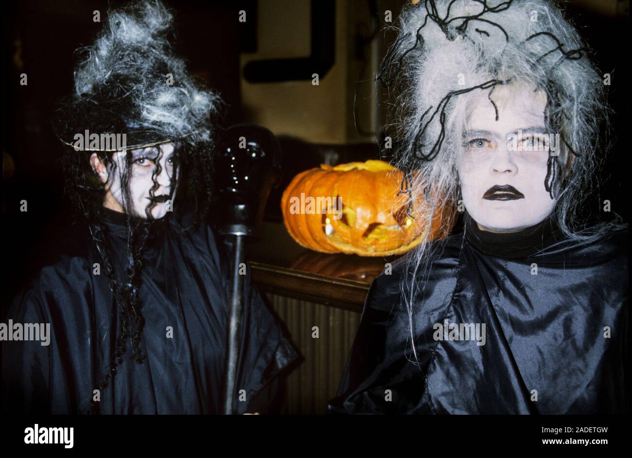 HALLOWEEN dressed as witches Stock Photo - Alamy