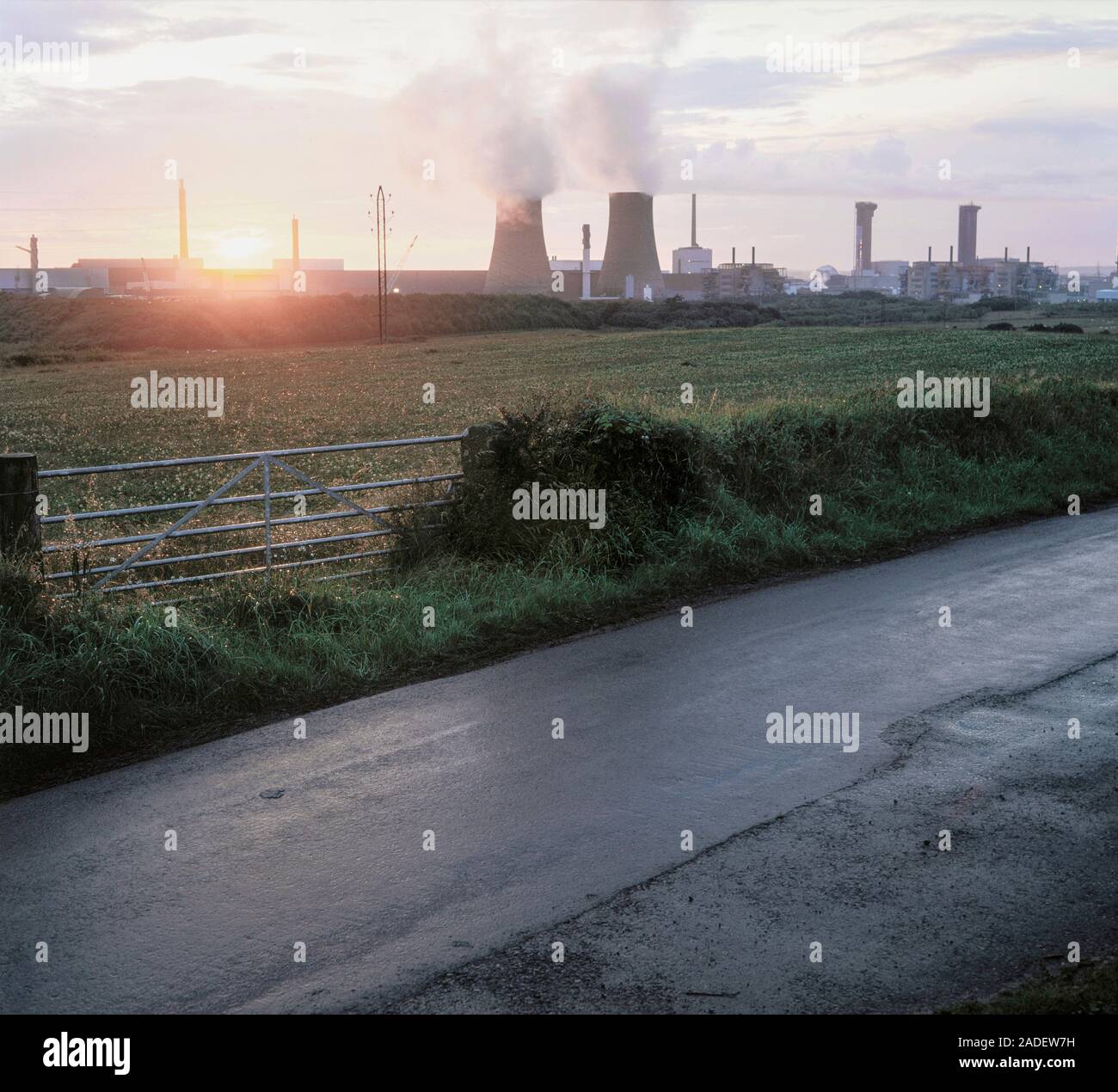 Sellafield nuclear reprocessing plant, with the Calder Hall cooling ...