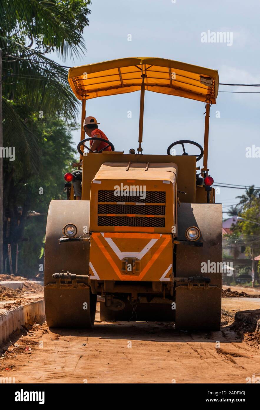 Road rollers working on the new roads construction site. Heavy duty ...
