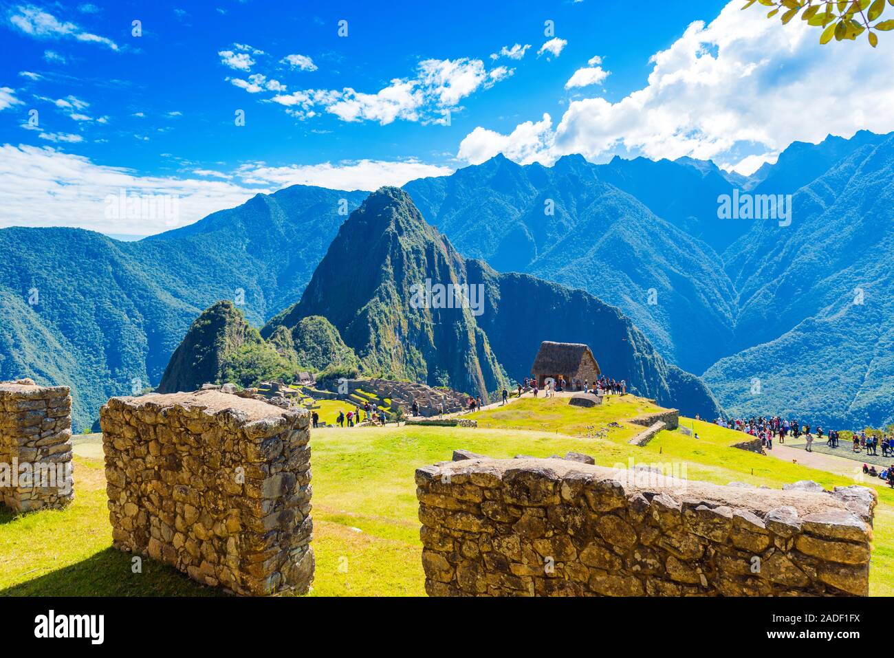 View of the ancient city of Machu Picchu, Peru Stock Photo - Alamy