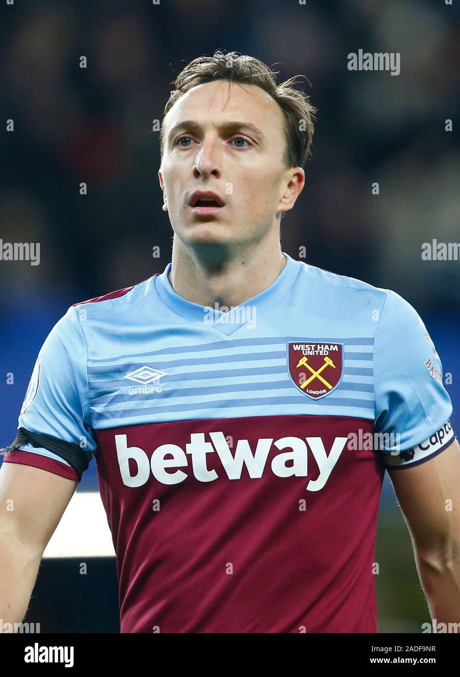 Mark noble west ham november hi-res stock photography and images - Alamy