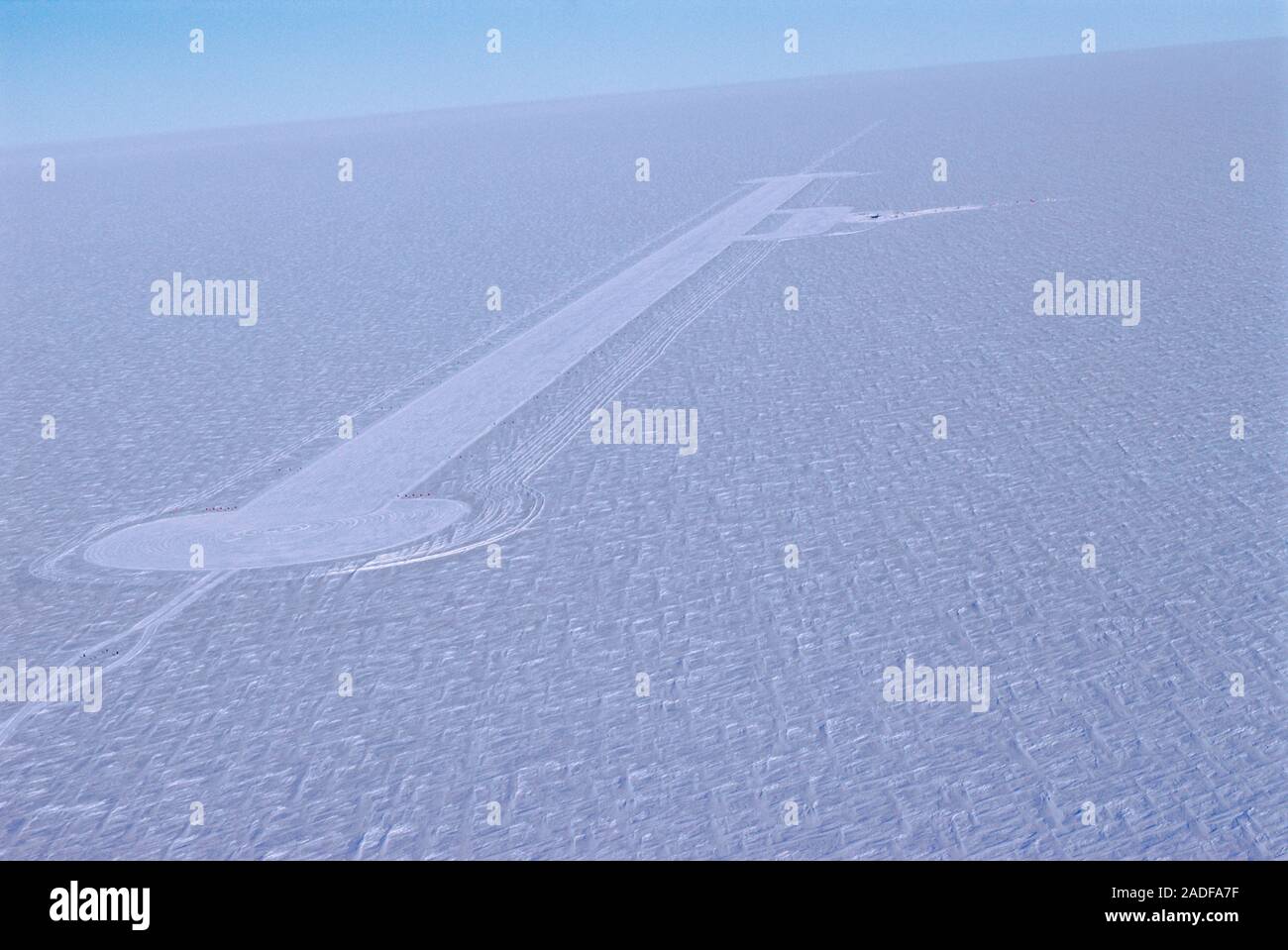 Antarctic runway. This temporary runway was created using a piste ...
