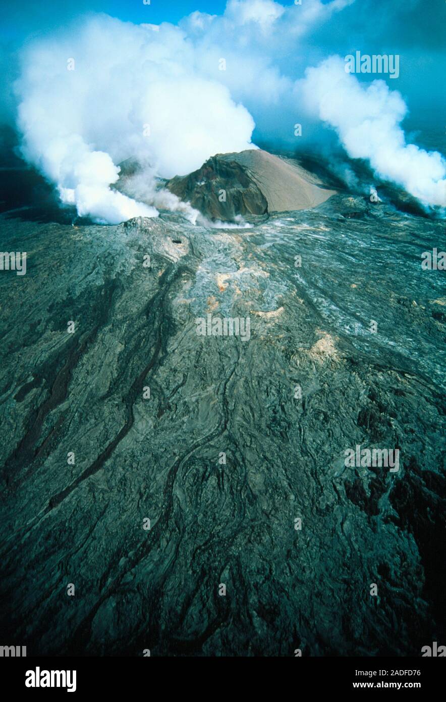 Pu'u O'o vent. Aerial view of the Pu'u O'o vent on the Kilauea volcano ...