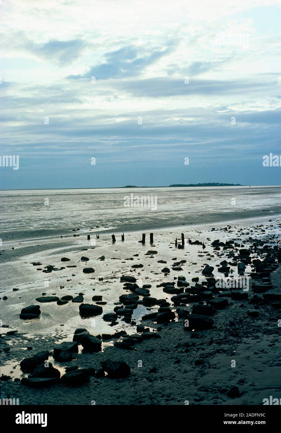 River Dee estuary. Exposed mud flats of the River Dee estuary at low ...