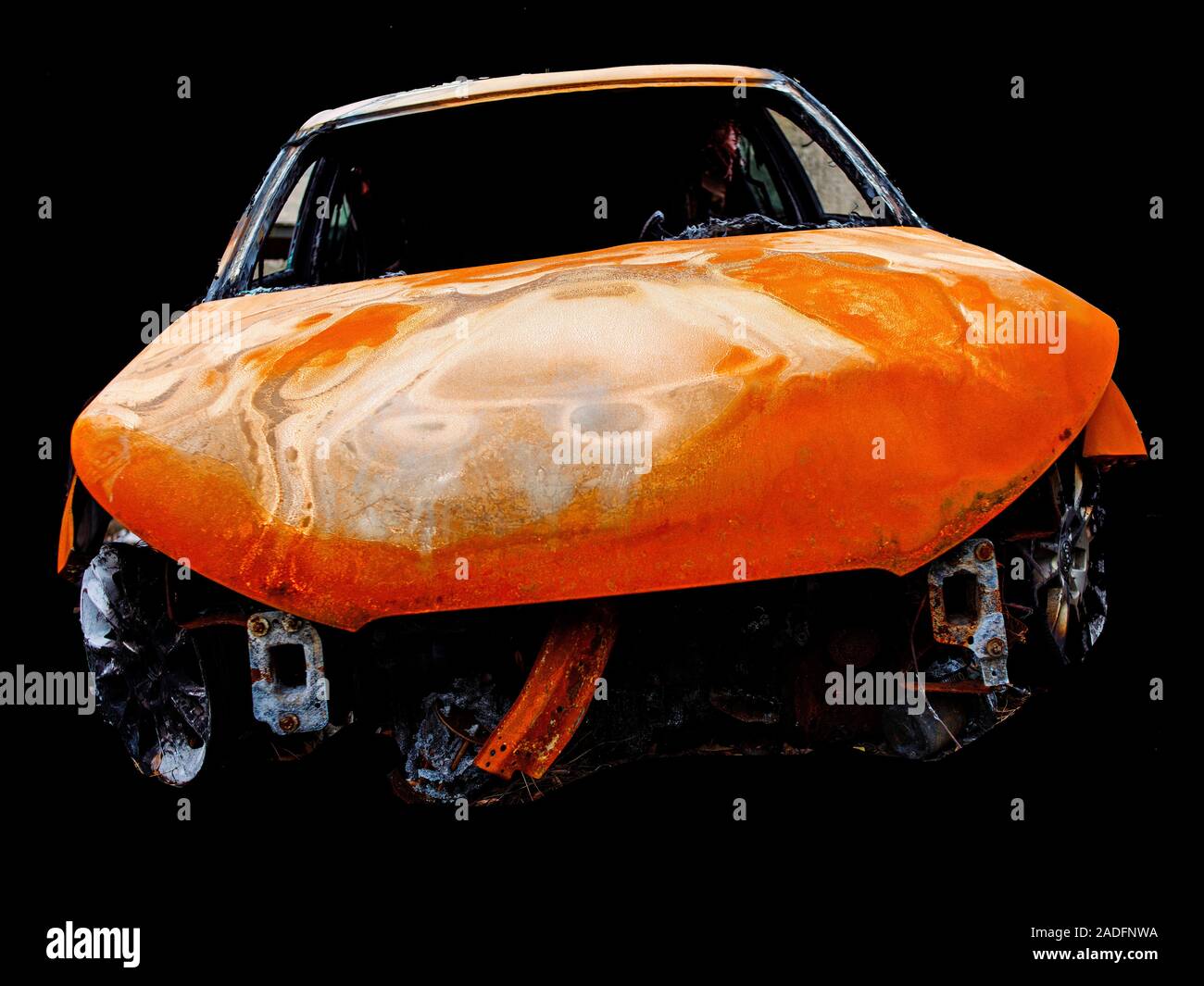 Wreck crash junk rusty abandoned cars in the street Stock Photo - Alamy