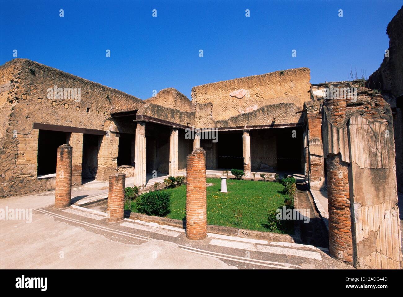 Roman arcades, Herculaneum. These columns form the arcades of the House ...