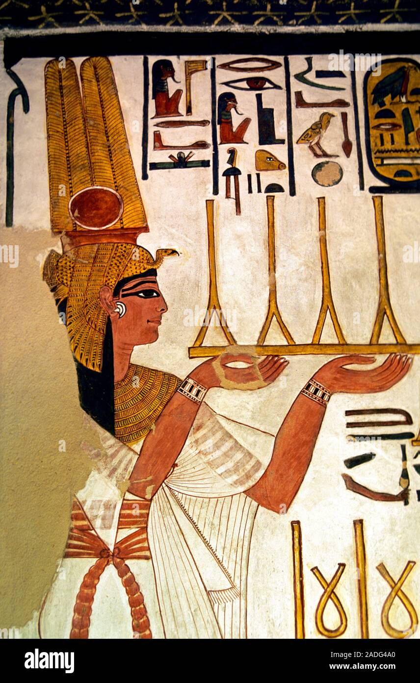 Queen Nefertari offering fabric. Wall painting of Queen Nefertari from ...