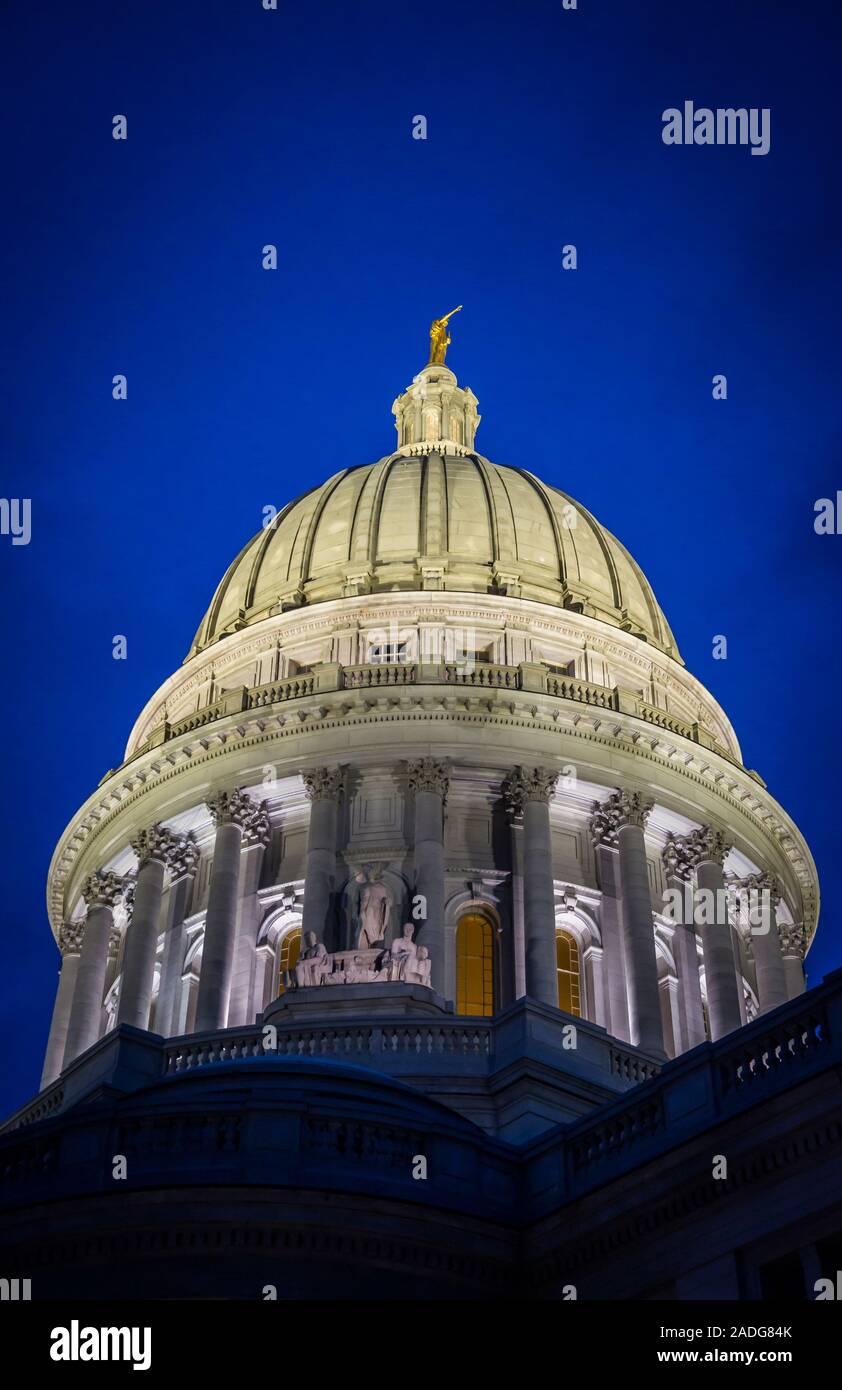 Wisconsin State Capitol, a Beaux-Arts building completed in 1917 ...