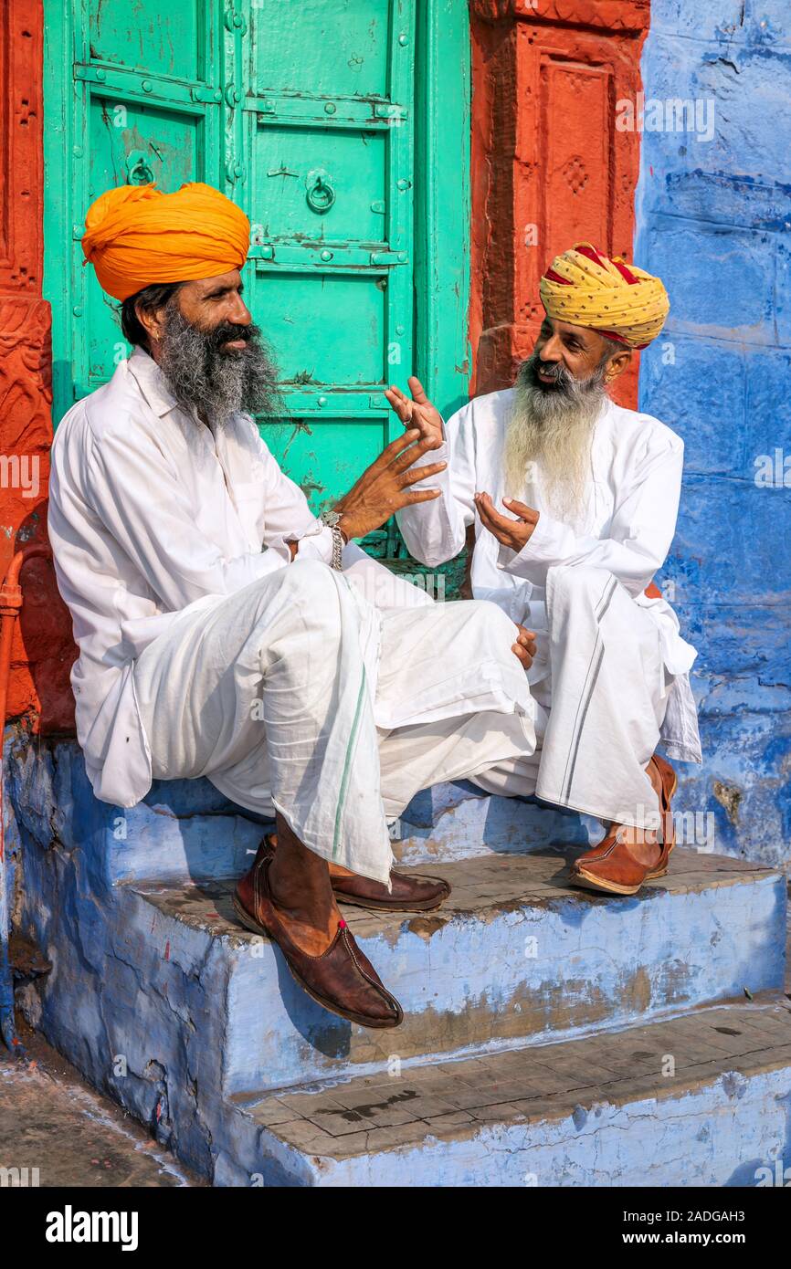 Two men having a talk, Jodhpur, Rajasthan, India Stock Photo - Alamy