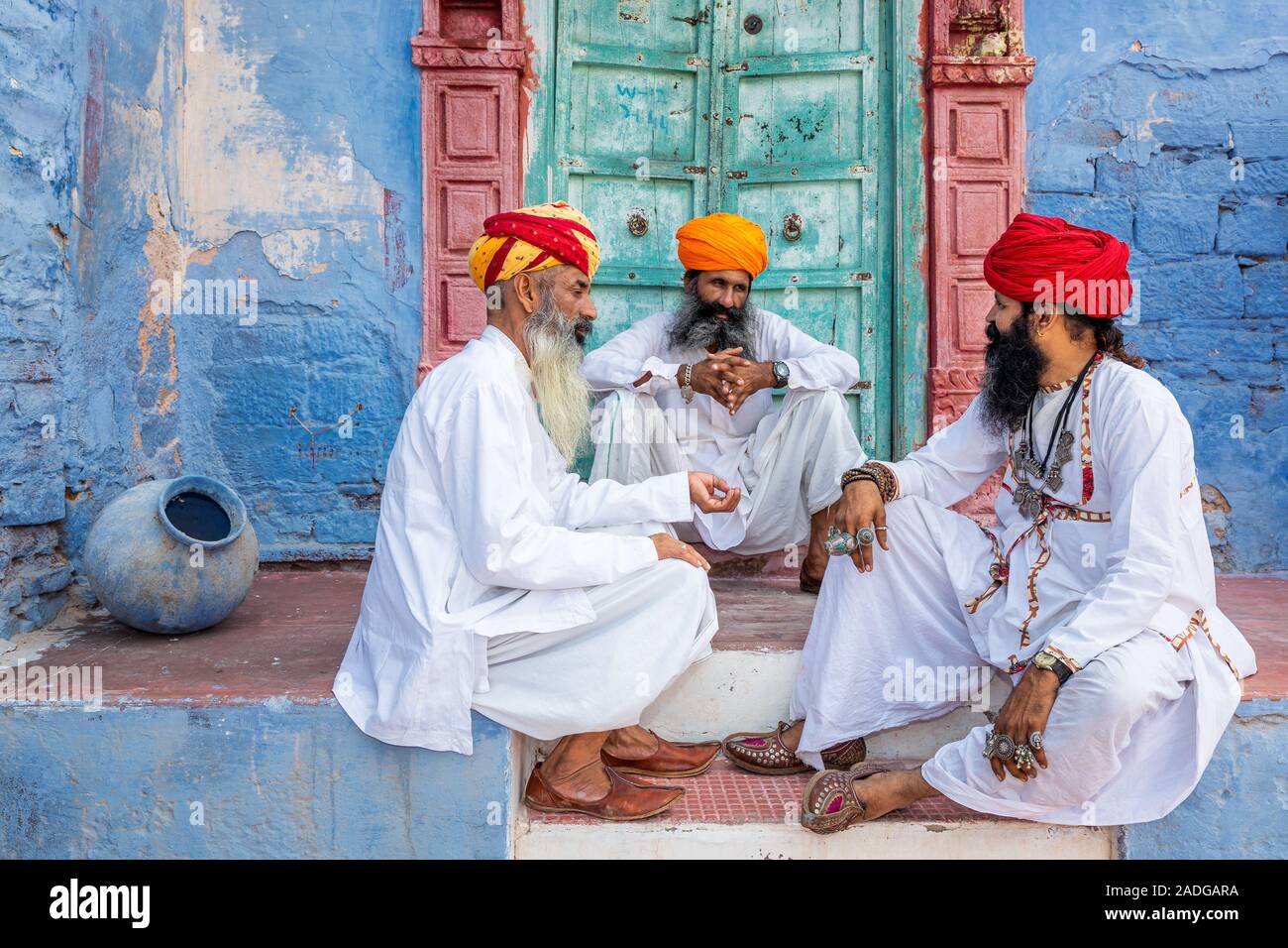 India people talking hi-res stock photography and images - Alamy