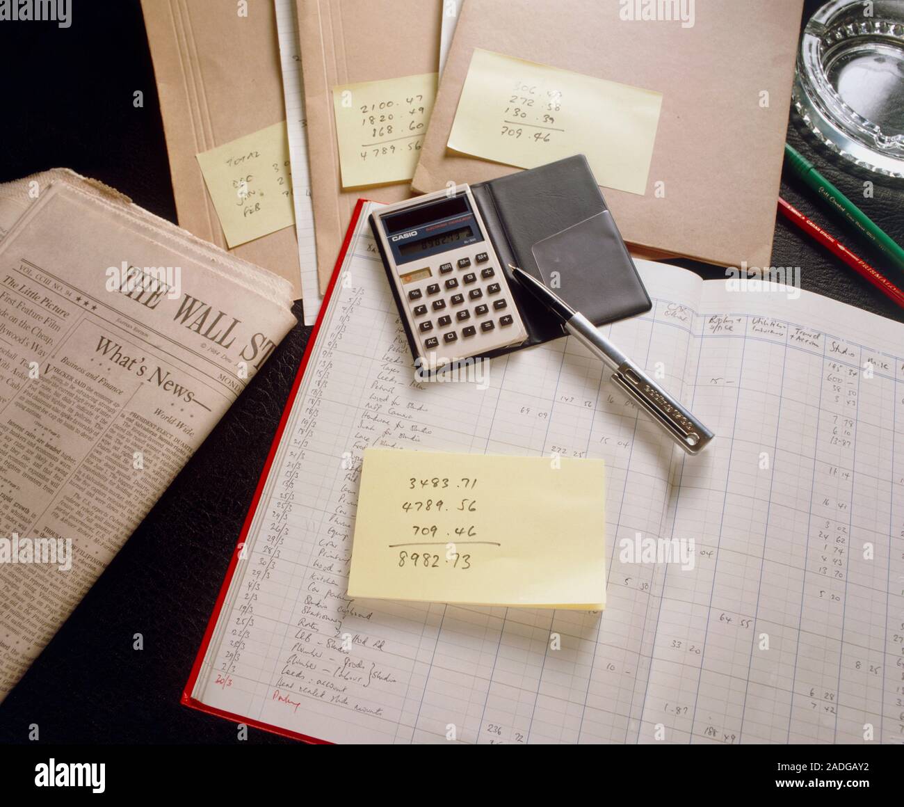 Post-it" stickers being used in an office Stock Photo - Alamy