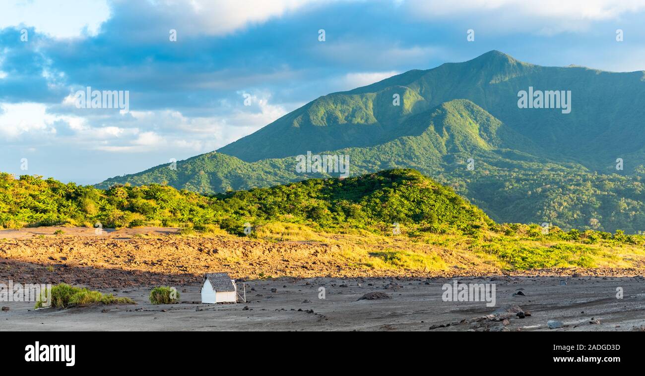 Island tanna hi-res stock photography and images - Alamy