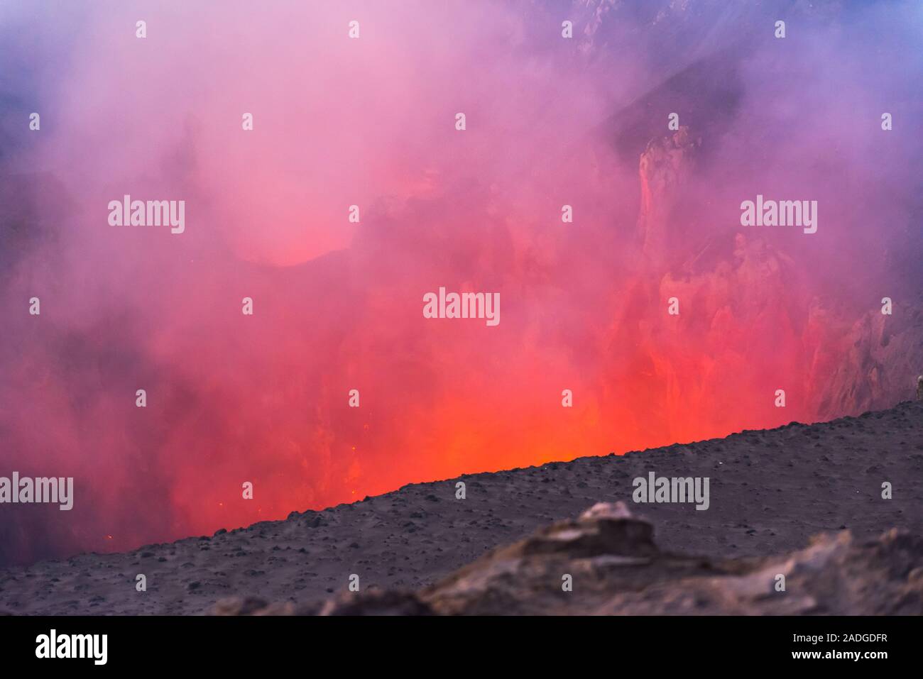 Volcano Yasur Eruption, Tanna Island, Vanuatu Stock Photo - Alamy