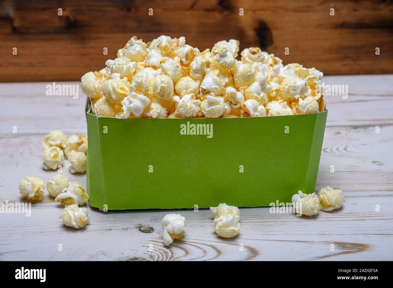 Green white popcorn bucket hi-res stock photography and images - Alamy