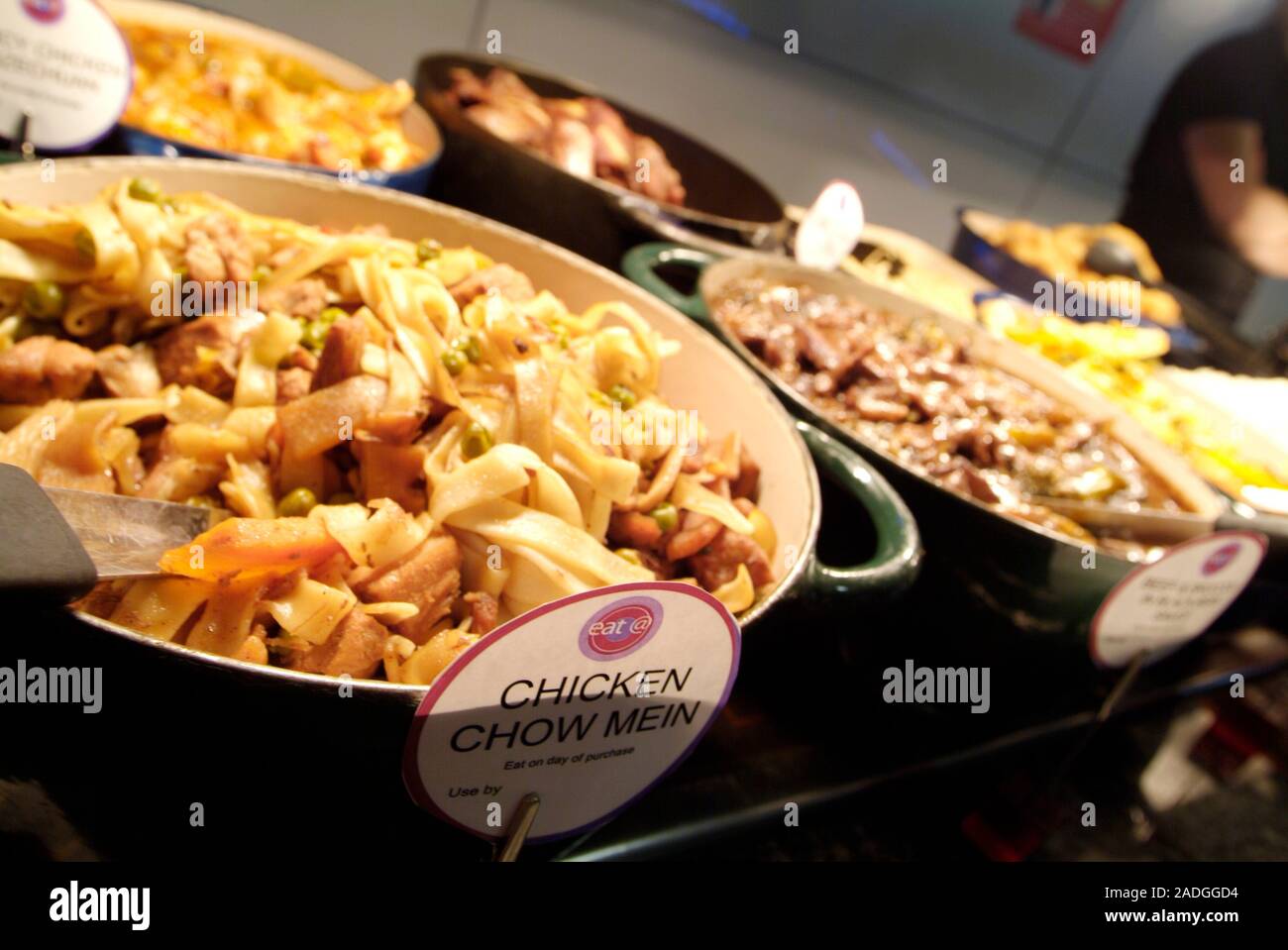 Canteen food. Pots of prepared hot food at a servery Stock Photo - Alamy