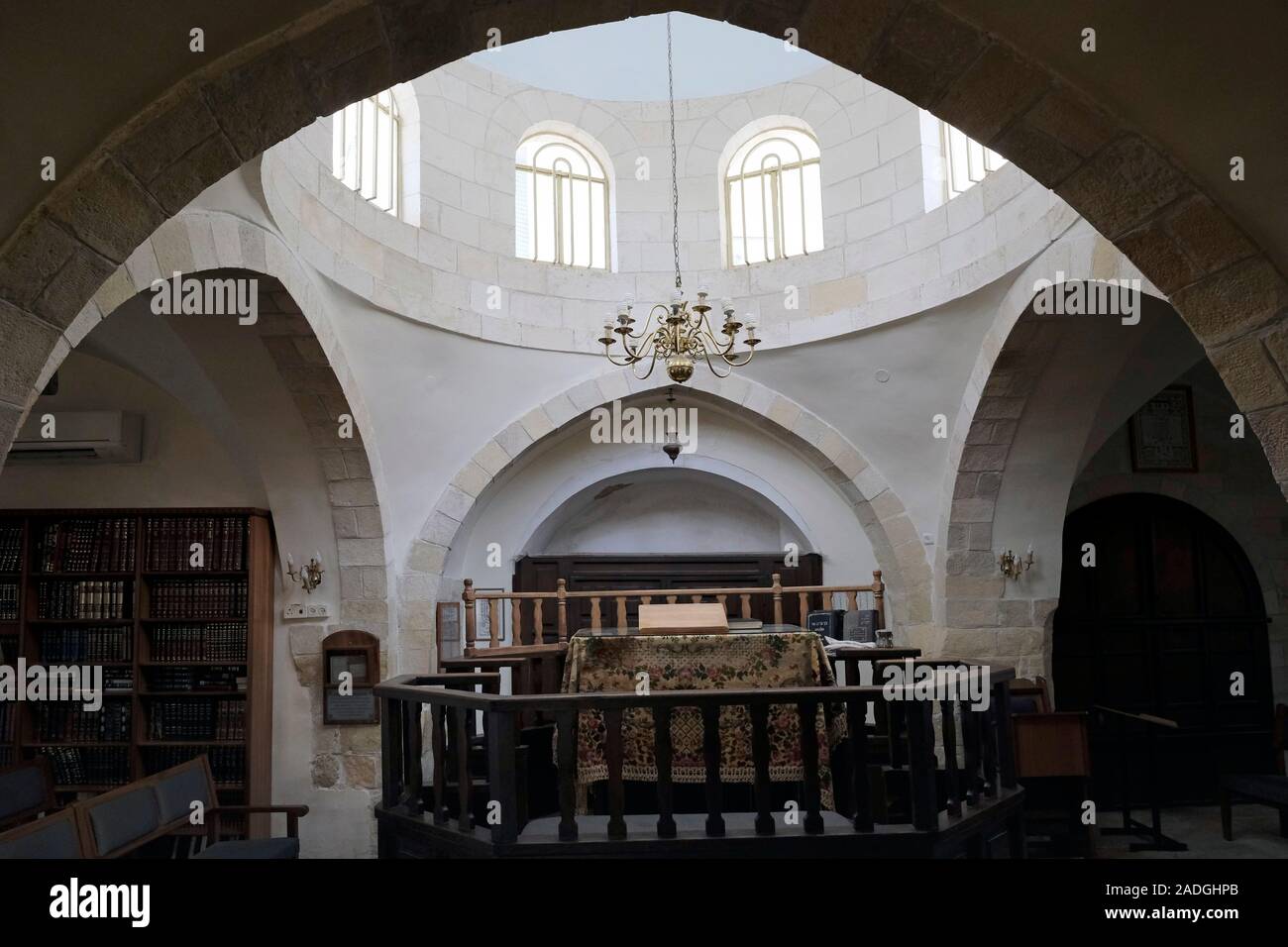 Avraham avinu synagogue hi-res stock photography and images - Alamy