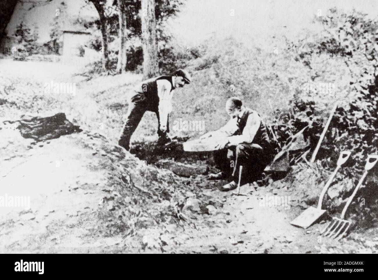 Dawson and Smith-Woodward. Charles Dawson (1864- 1916) and Sir Arthur ...