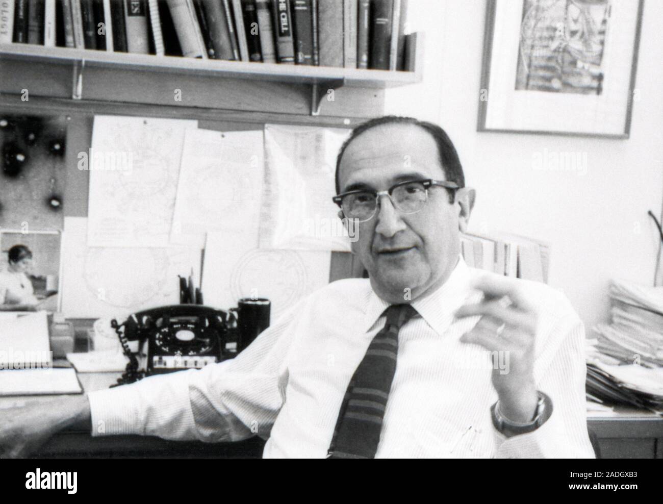 Salvador Edward Luria (1912-1991), Italian-US microbiologist ...