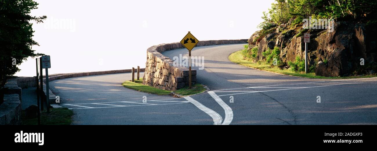 Arrow junction hi-res stock photography and images - Alamy