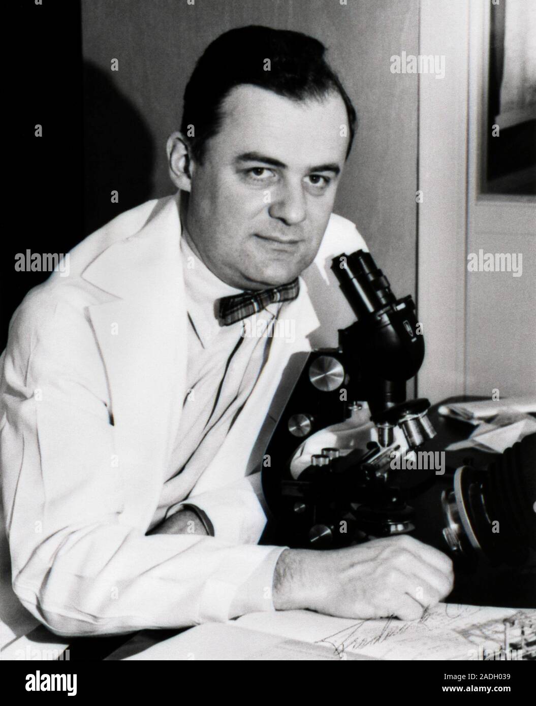 Frederick Chapman Robbins (1916-2003), US physician, virologist and ...