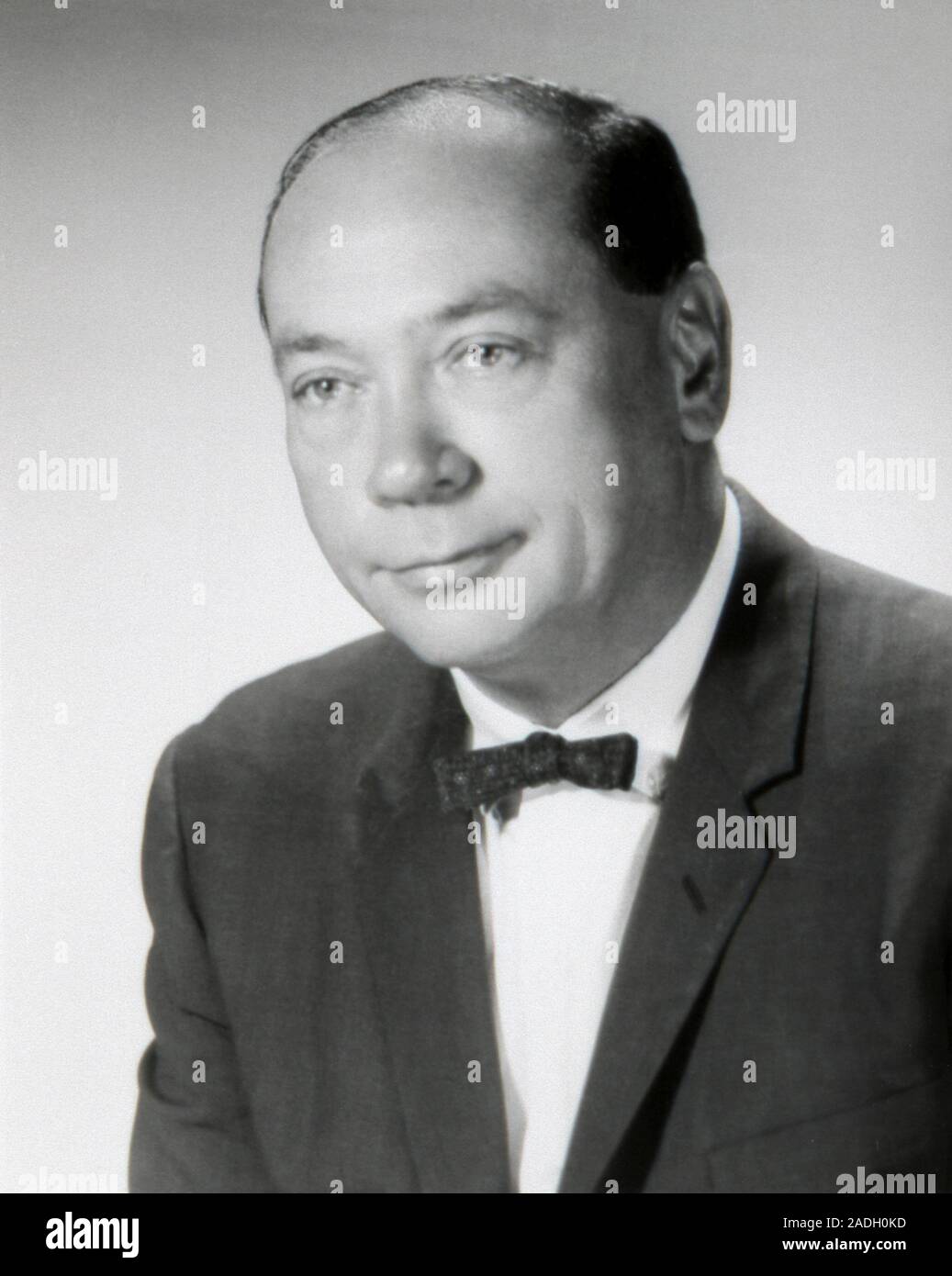 Earl Wilbur Sutherland (1915-1974), US physiologist, biochemist and ...