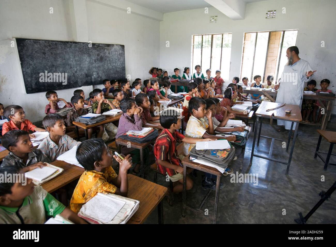 MODEL RELEASED. Bangladeshi village school. Children in a school class ...