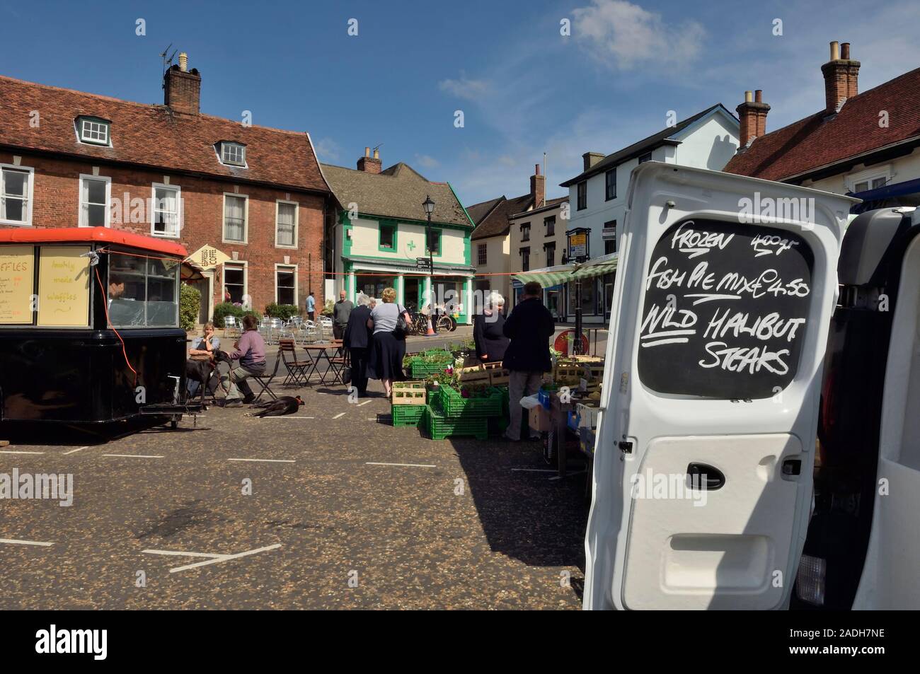 Framlingham market square hi-res stock photography and images - Alamy