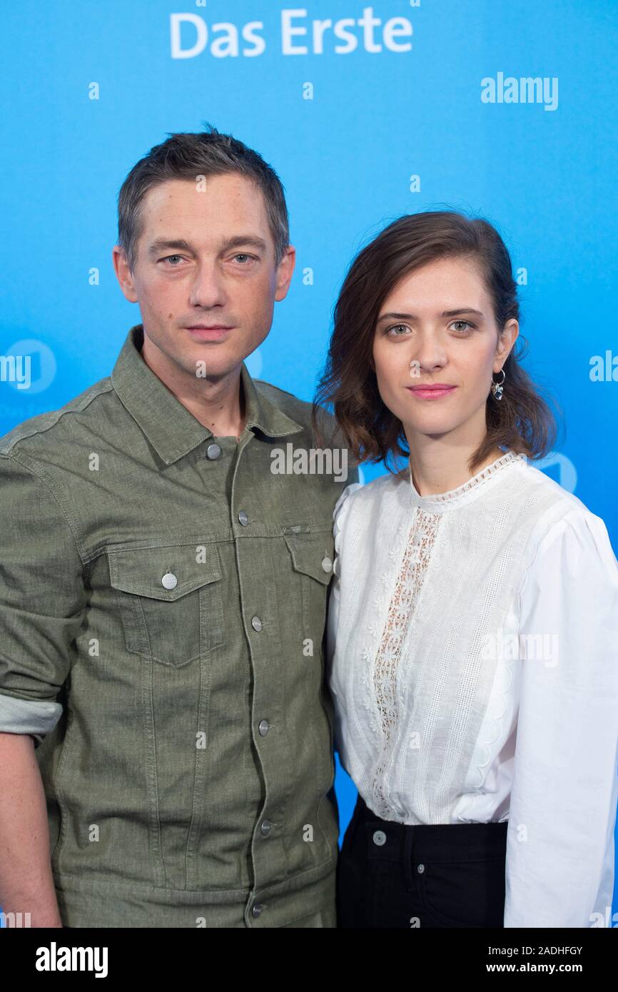 Hamburg, Deutschland. 03rd Dec, 2019. Volker BRUCH, actor, protagonist ...