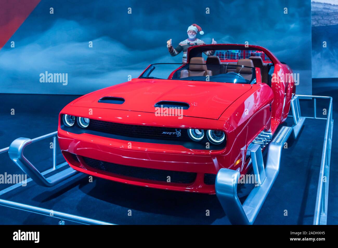 LOS ANGELES, CA/USA - NOVEMBER 20, 2019: Santa's sleigh (2019 ...